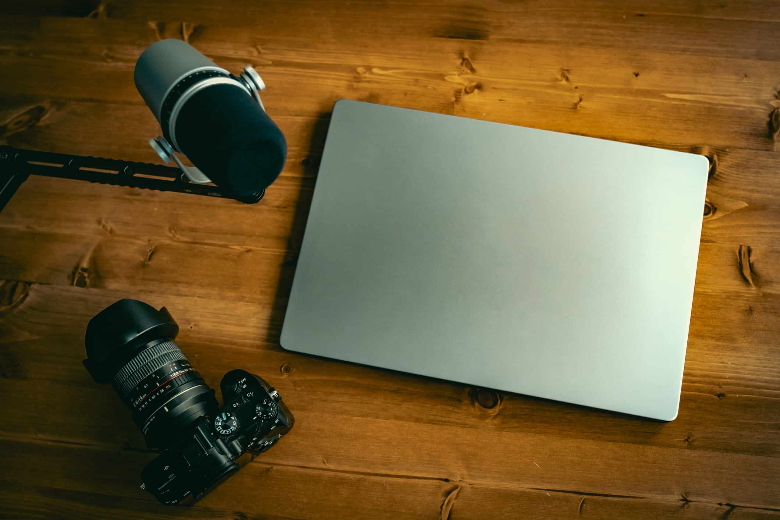 ホームページ制作やロゴデザイン・YouTubeチャンネルの改善に特化したVision Craft